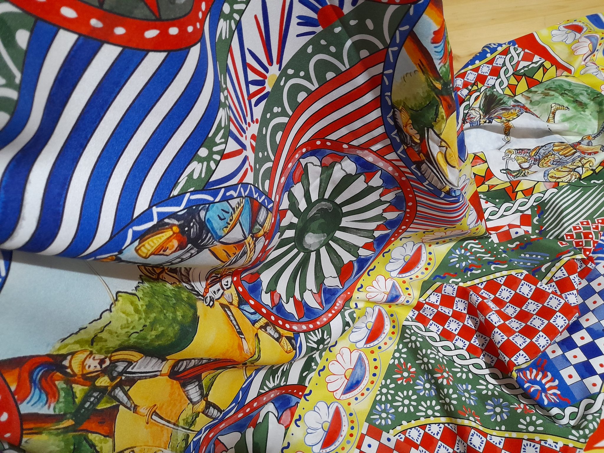 Exclusive Italian Designer Collection Majolica Pattern Design Based ...